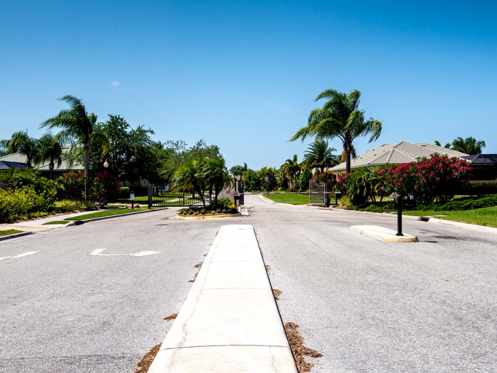 Pelican Pointe Golf & Country Club Community in Sarasota, FL 34233 ...