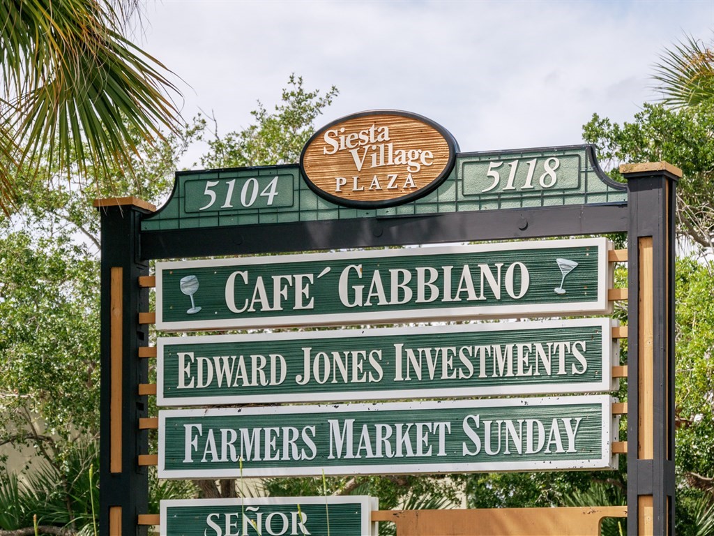 094_Siesta Key Village | Candy Swick